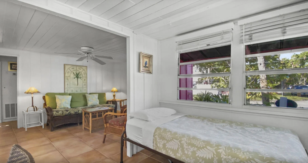 Property Walkthrough: Beach Palms Pink Mango Cottage | Rent Siesta Key